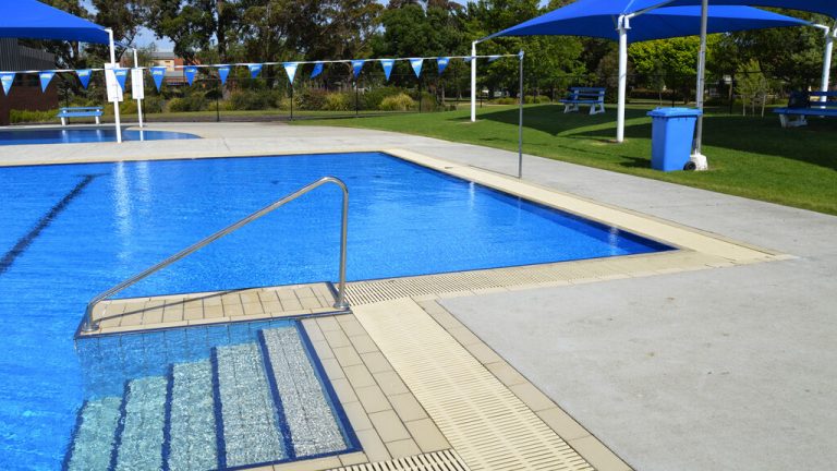 Extended opening for Yarram pool | Gippsland Times