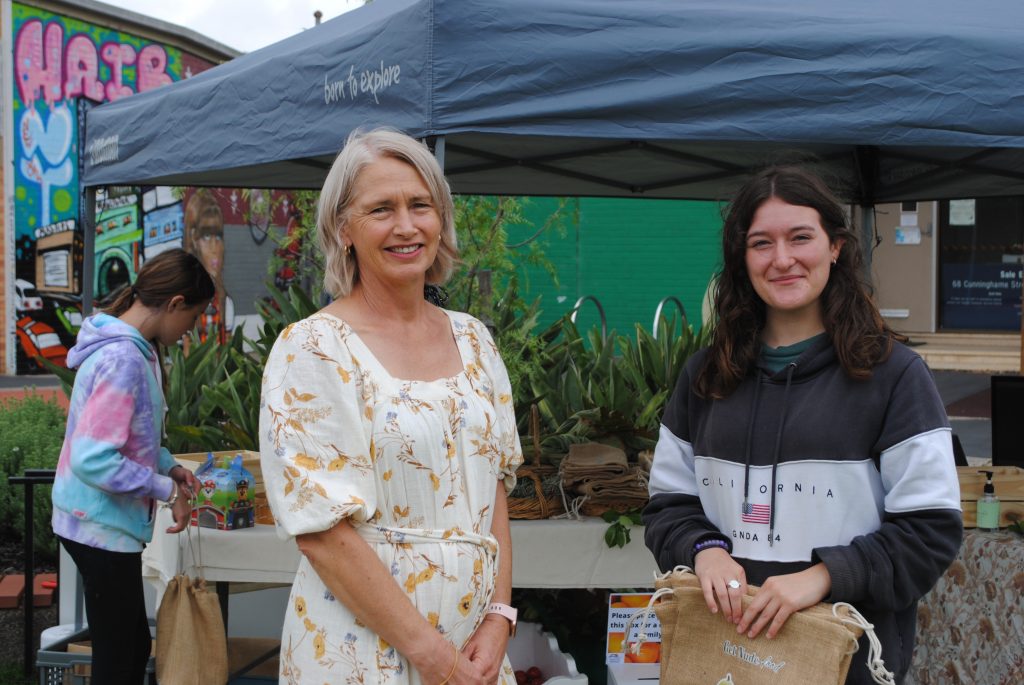 Eat Nude, Eat Local for sustainability | Gippsland Times