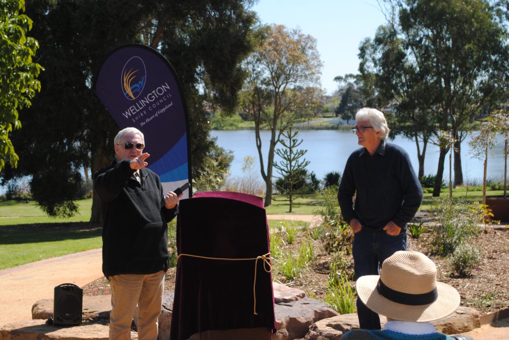 Bill Cane Collection unveiled | Gippsland Times