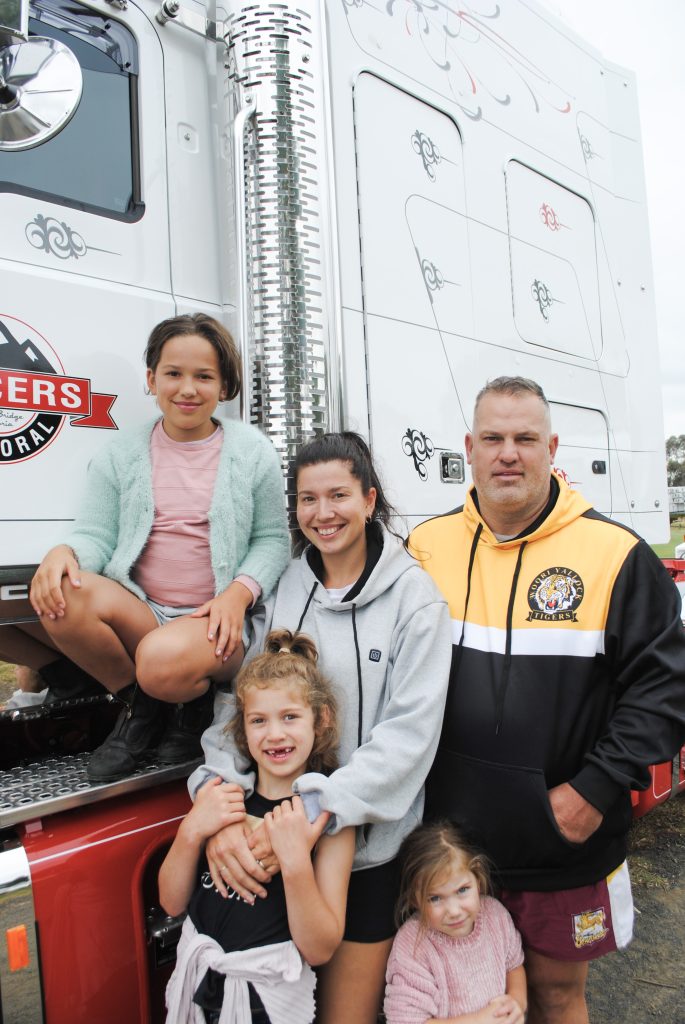 Community pride on show at Heyfield Timber Festival | Gippsland Times