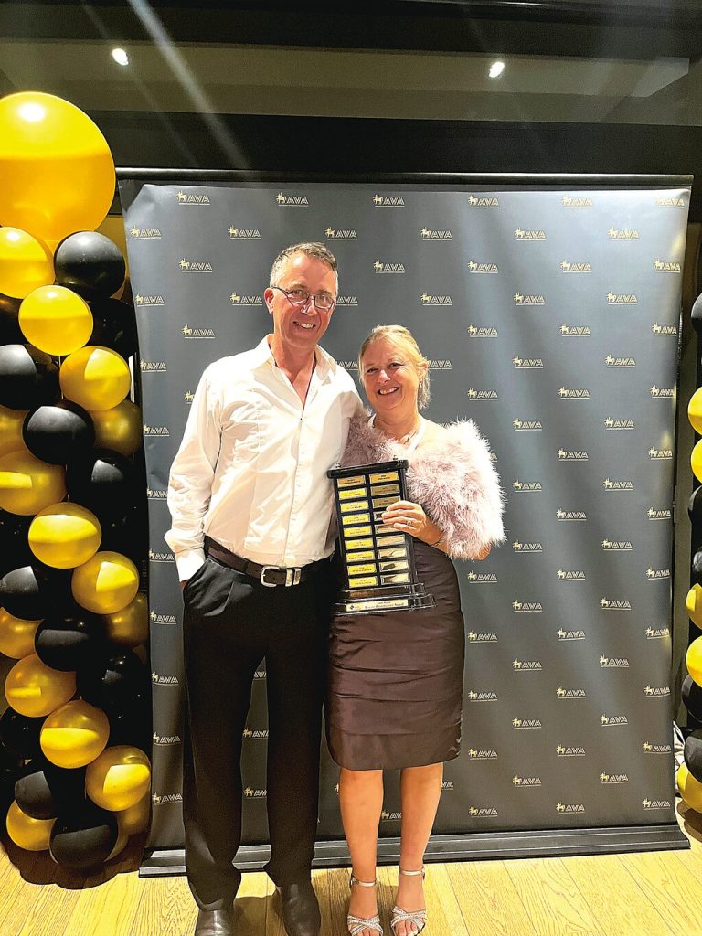 Vet receives prestigious Jakob Malmo 2024 Bovine award | Gippsland Times