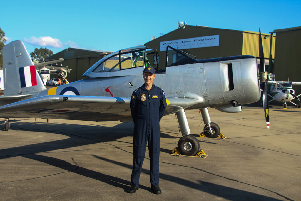 RAAF Roulettes steal the spotlight at Sale Anzac Weekend Airshow ...